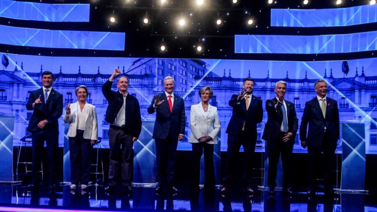 Criteria: Jara 27% Kast 23% Kaiser 15% Matthei 14% Parisi 9%