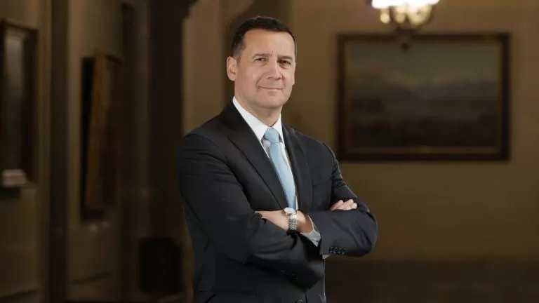 Claudio Raddatz alerta por riesgos externos para Chile