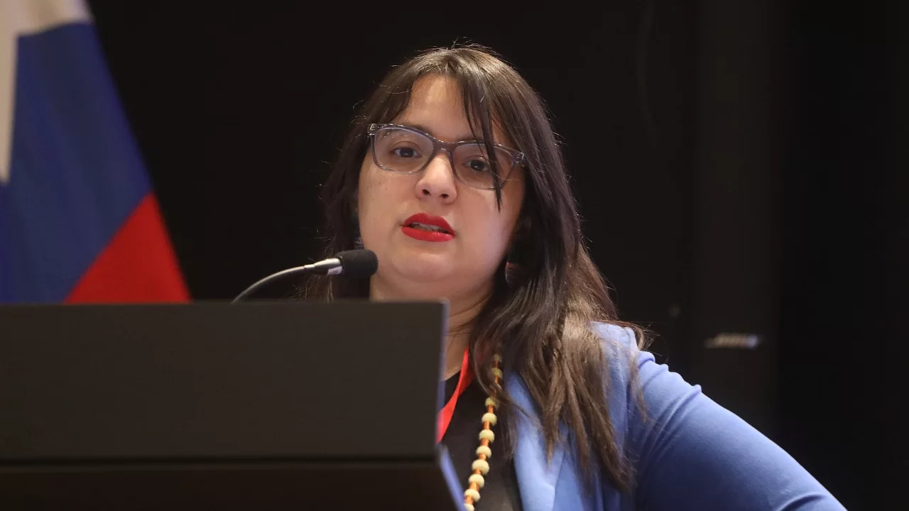 Javiera Martínez explica "incumplimiento" con Becas Chile